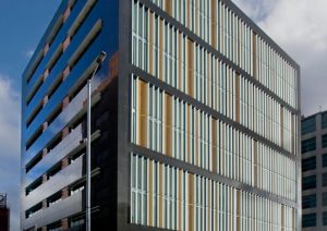 Conozca nuestro Edificio Corporativo ECOTOWER 100 | Tecni